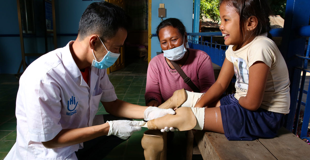 Moving for a cause: OMP donates €47,500 to Handicap International